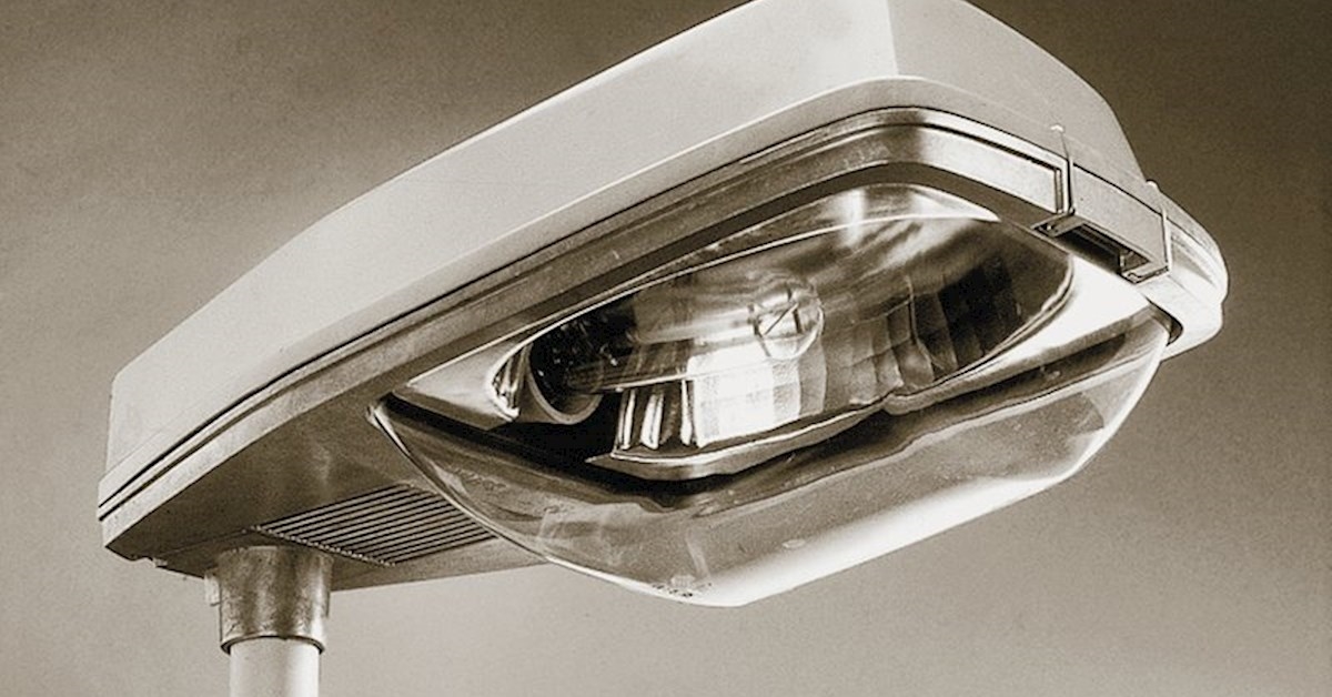 Accredited test of photobiological safety